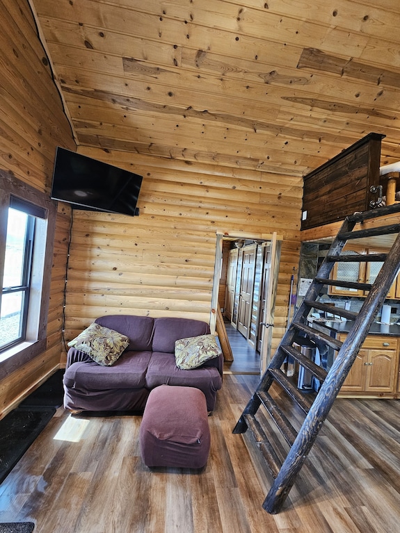 Reboot, Recover, Recreatecentrally Located 20 Acre Mill Creek Getaway Cabin! - Montana