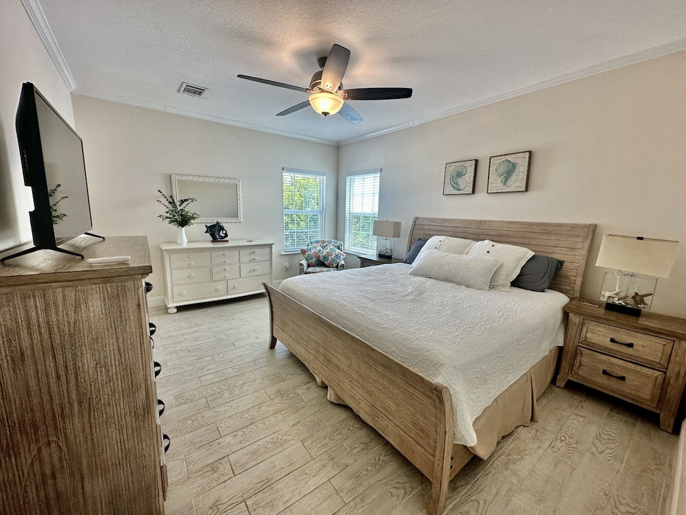 Beautiful 3 Bedroom Canal Home in Ramrod Key, FL with Open Water Views ...