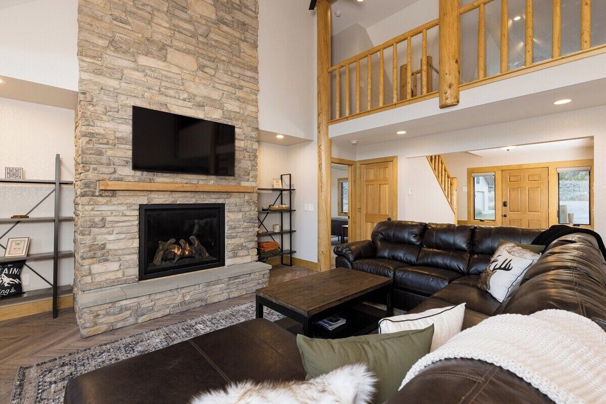 Twin Antler Retreat | Big Sky | Gallatin River - Big Sky, MT