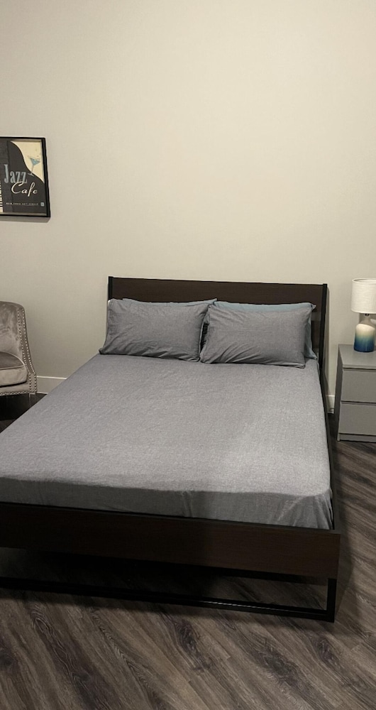 Steps Away From Stonebriar Mall In Frisco! - Allen