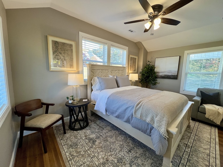 Quite Comfy Tiny Home In Rockford #Tinyrock - Tennessee