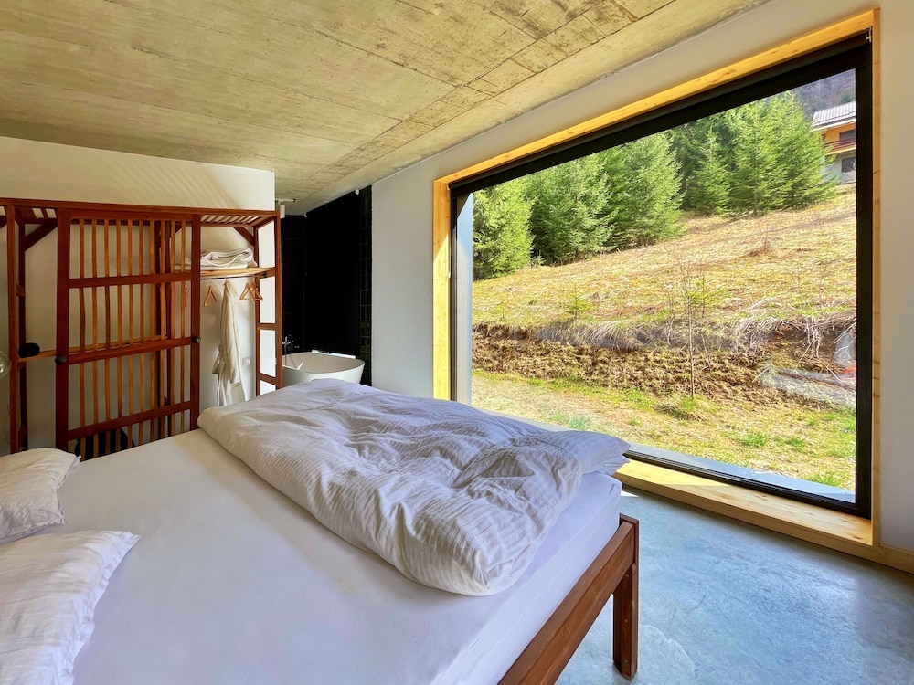 Veranda 4m Property - Transylvania