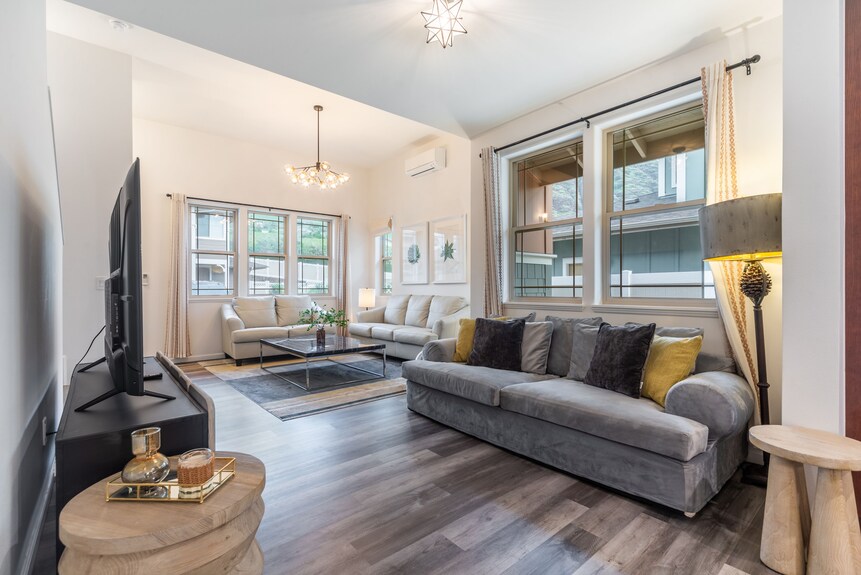 Aloha Breeze By Avantstay | Amazing Ocean Views, Game Room, Modern Design - O‘ahu, HI