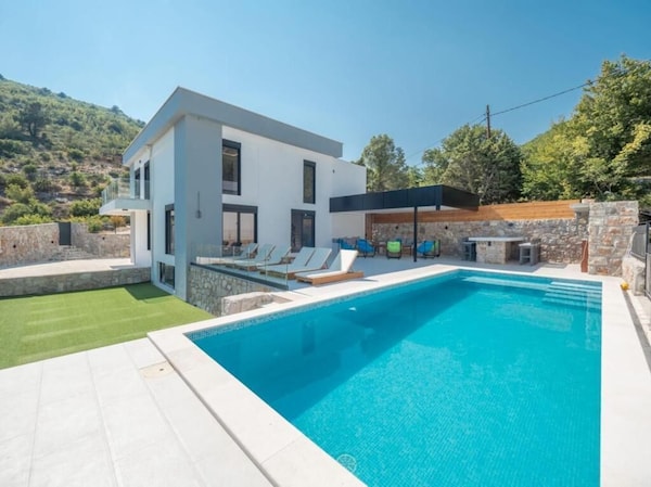 Seaview Villa With Pool Vanja - Budva