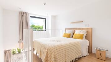 Dúplex Standard, 1 cama de casal | 1 quarto, com decoração personalizada, com mobília individualizada