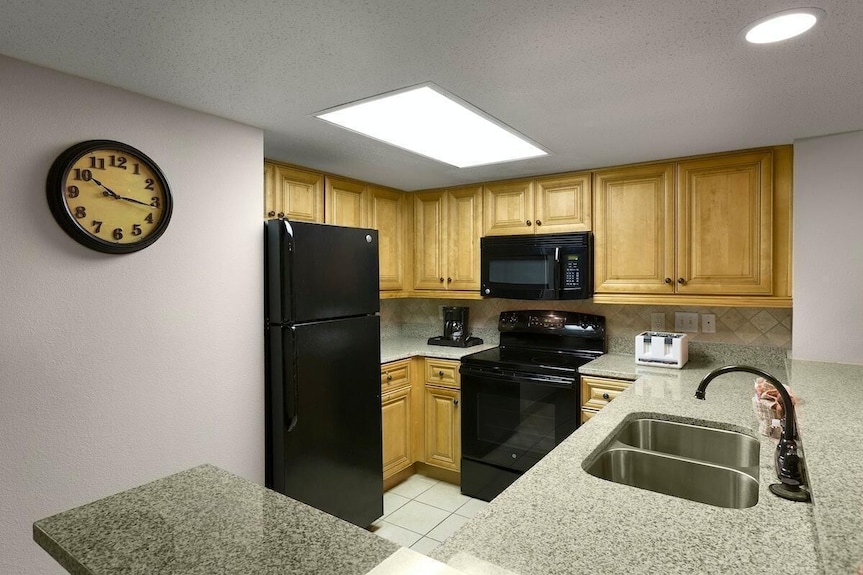 14th Floor Getaway Angle Ocean View 3br Condo - Myrtle Beach