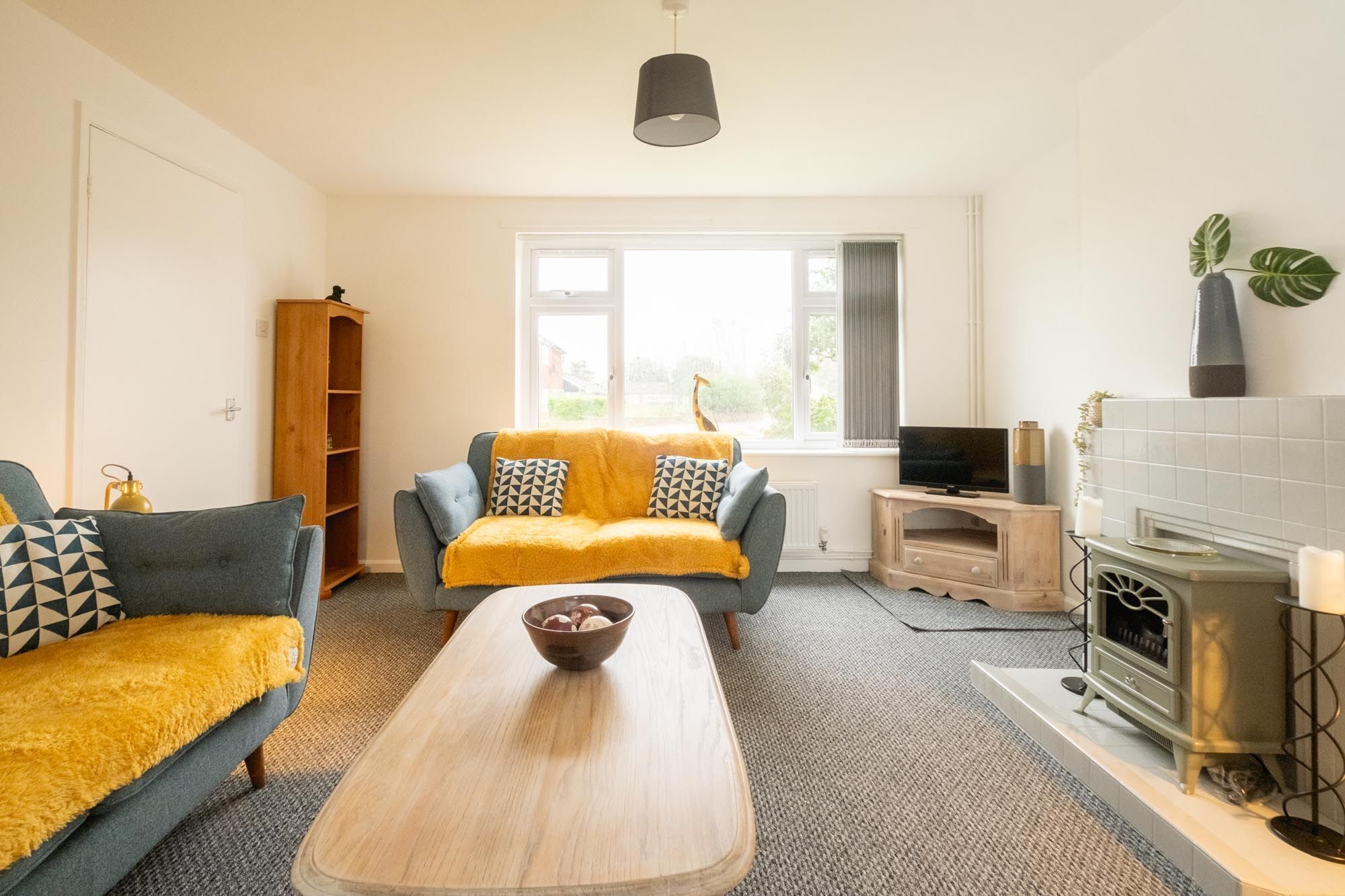 Hollybobs - Sleeps 5 Guests  In 3 Bedrooms - Dunwich