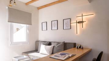 Centro Suite with Hot Tub | 1 quarto, cofres nos quartos, ferros/tábuas de passar roupa