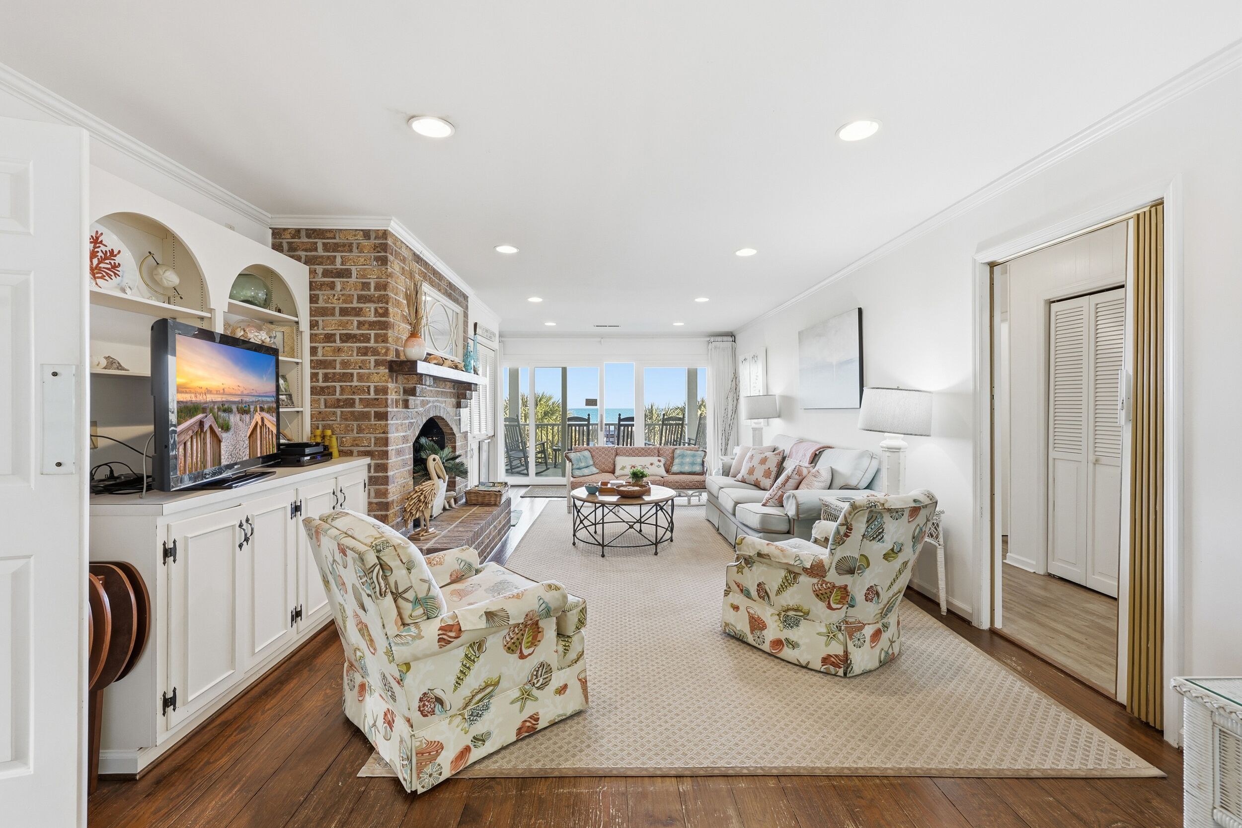 *Couldn't Be Better* Spacious Ocean Front 5 Bedroom Home In Debordieu Colony! - Georgetown, SC