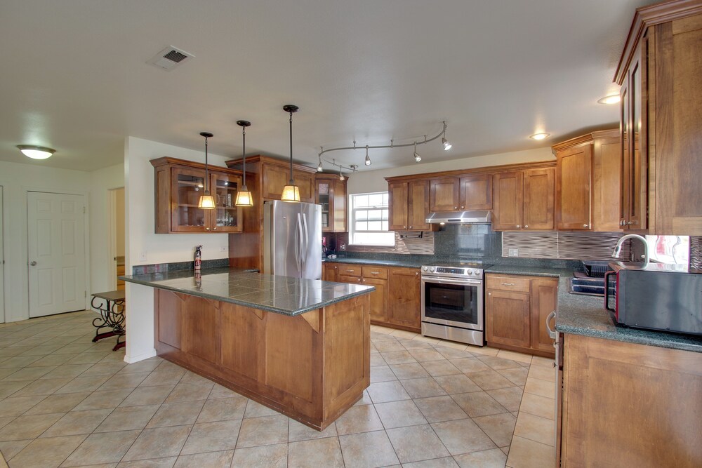 Crescent City Home W/ Hot Tub: Half-block To Beach - Crescent City, CA