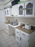 Ferro/tábua de engomar, Wi-fi grátis, roupa de cama fornecida 