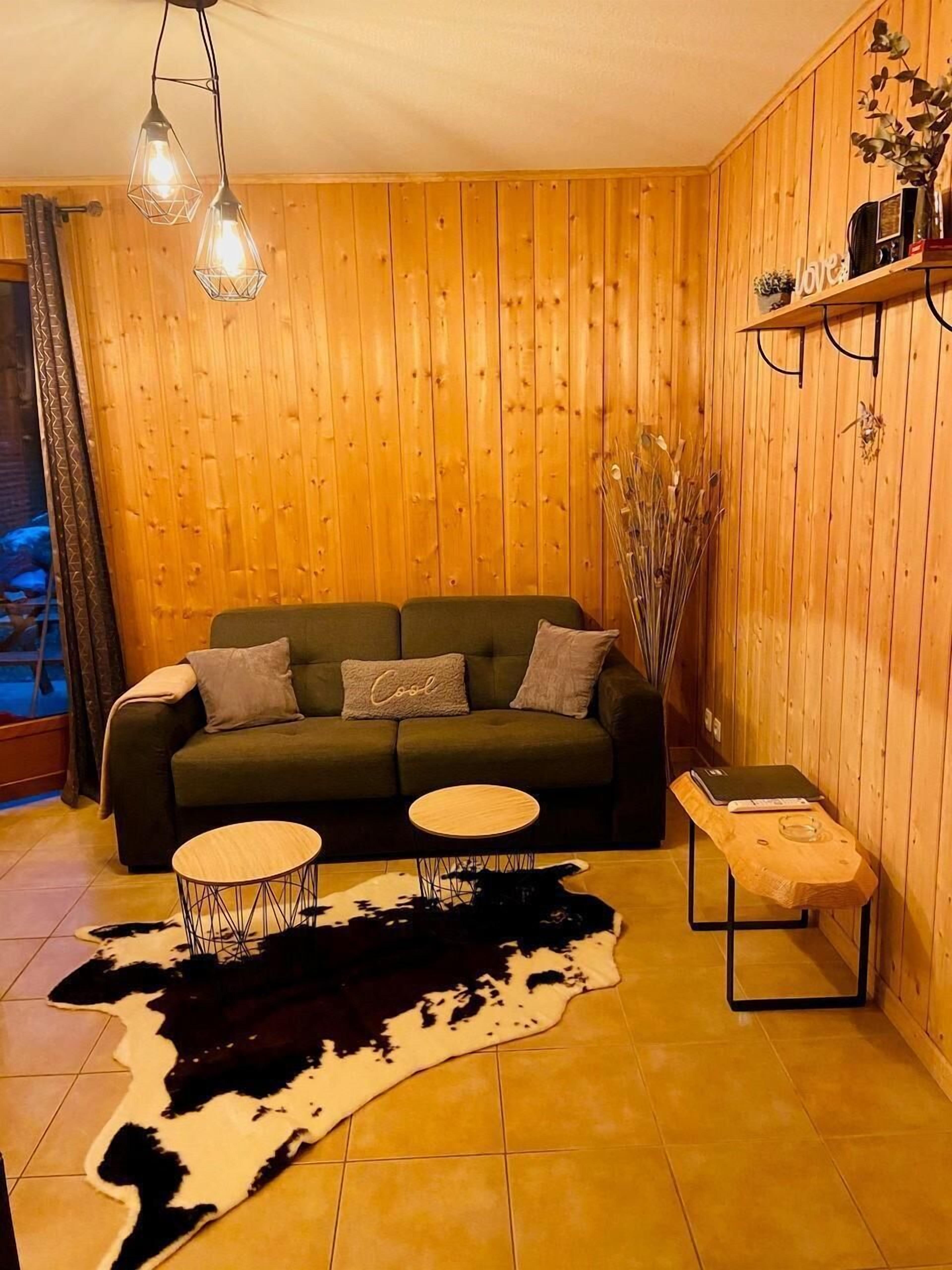 Chalet, 150m From Resort Center, View Mountain, Swimming Pool, Sauna, Terrace, Parking, Tv - La Joue du Loup