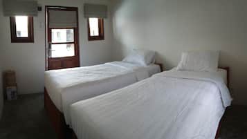 Quarto casal ou duplo superior | Wi-Fi de cortesia, roupa de cama