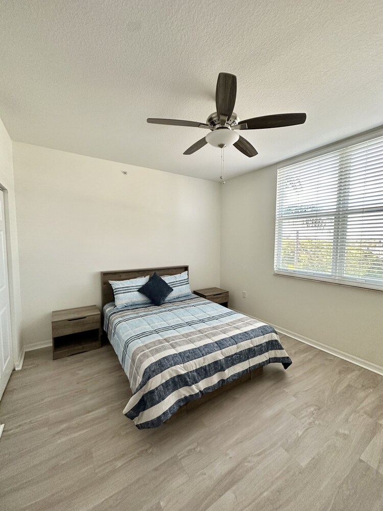 Intercoastal Resort Style Living 2/2 Condo - West Palm Beach
