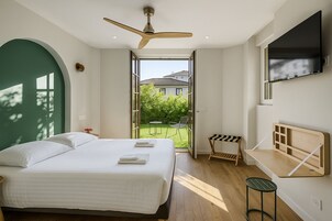 Quarto Duplo, terraço, no rés do chão | Cortinas/cortinados opacos, ferro/tábua de engomar, Wi-fi grátis 