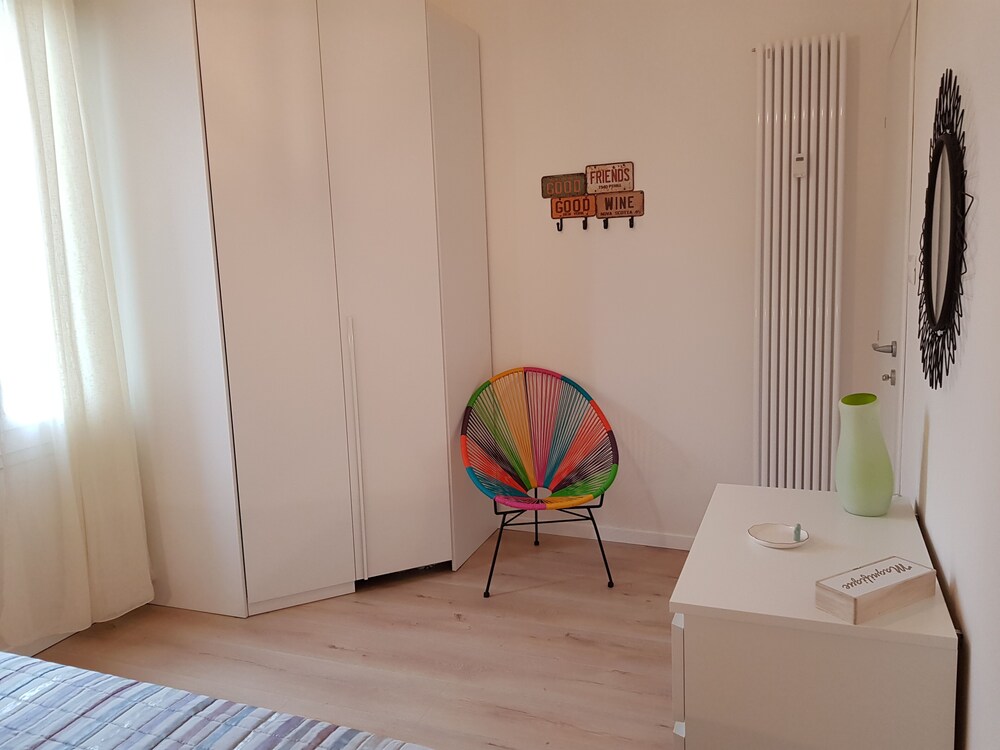Pandolf - A few minutes from downtown and two minutes from the station ...