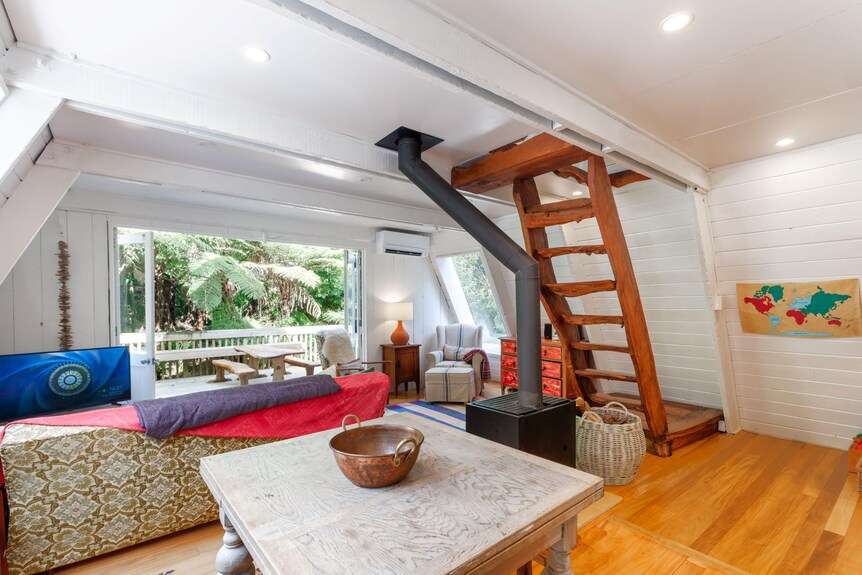 Enchanted Valley - Enchanted Valley Is A Gorgeous Cottage Plus Cabana In The Heart Of Waiheke Island. Located In A Peaceful Valley Section, The Sound Of The Birds Is Your Constant Companion. With Two Bedrooms And Four Beds, This Is Perfect For Up To - Waiheke Island