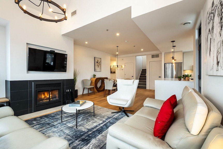 Tremblant Prestige - Les Eaux 215-8 - Mont-Tremblant