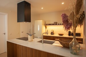 Casa | Cozinha privada | Frigobar, micro-ondas, fogão, lava-louças