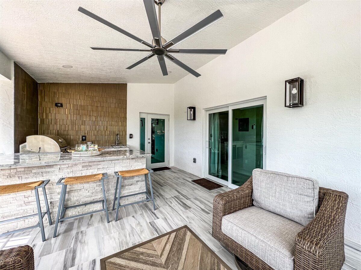 Wahoo! Come Be Our Guest. Walk To The Beach!-family Resort Style House. - Marathon, FL