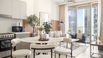 Apartamento Elite | Refeições no quarto