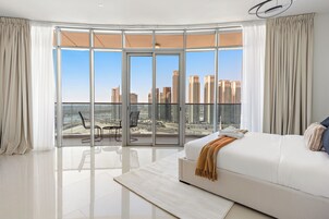 Apartamento Familiar | Lençóis de algodão egípcio, roupa de alta qualidade, cofre no quarto 