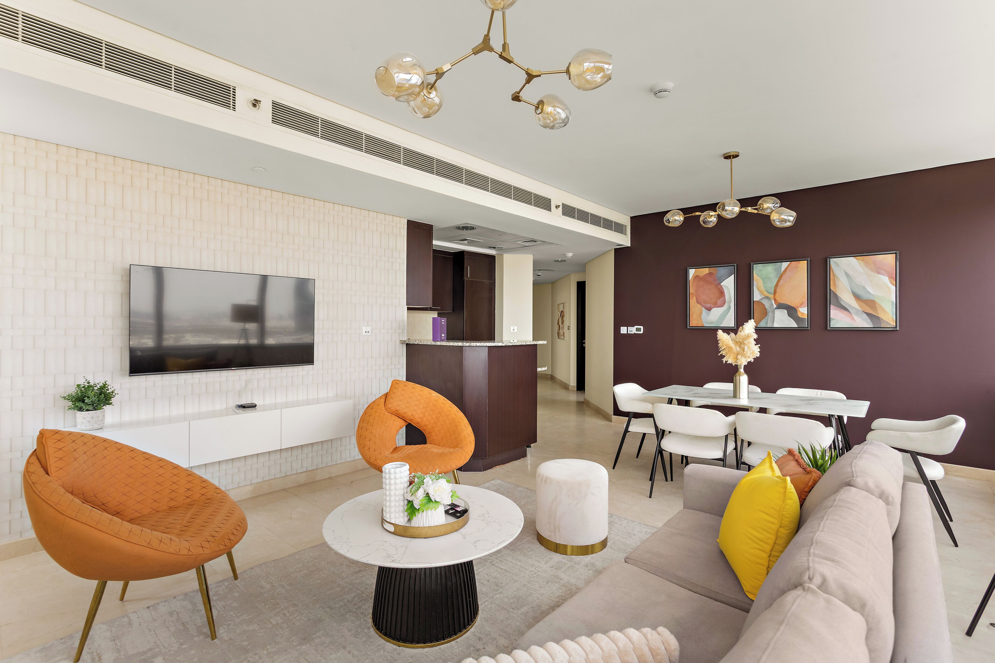 Apartamento luxo | Área de estar | Smart TV 50 polegadas com canais digitais