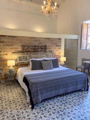 Suite Superior | Roupa de alta qualidade, com decoração personalizada 