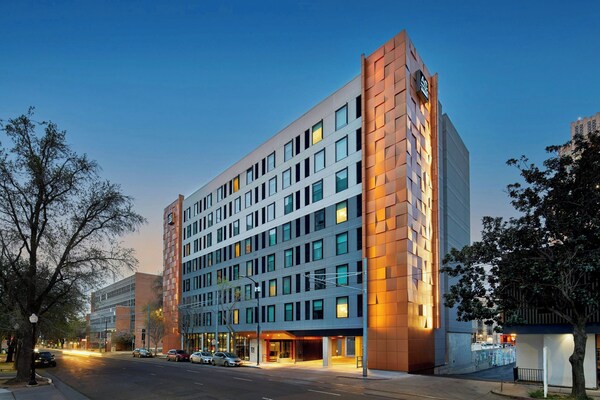 Ac Hotel By Marriott Sacramento - West Sacramento, CA