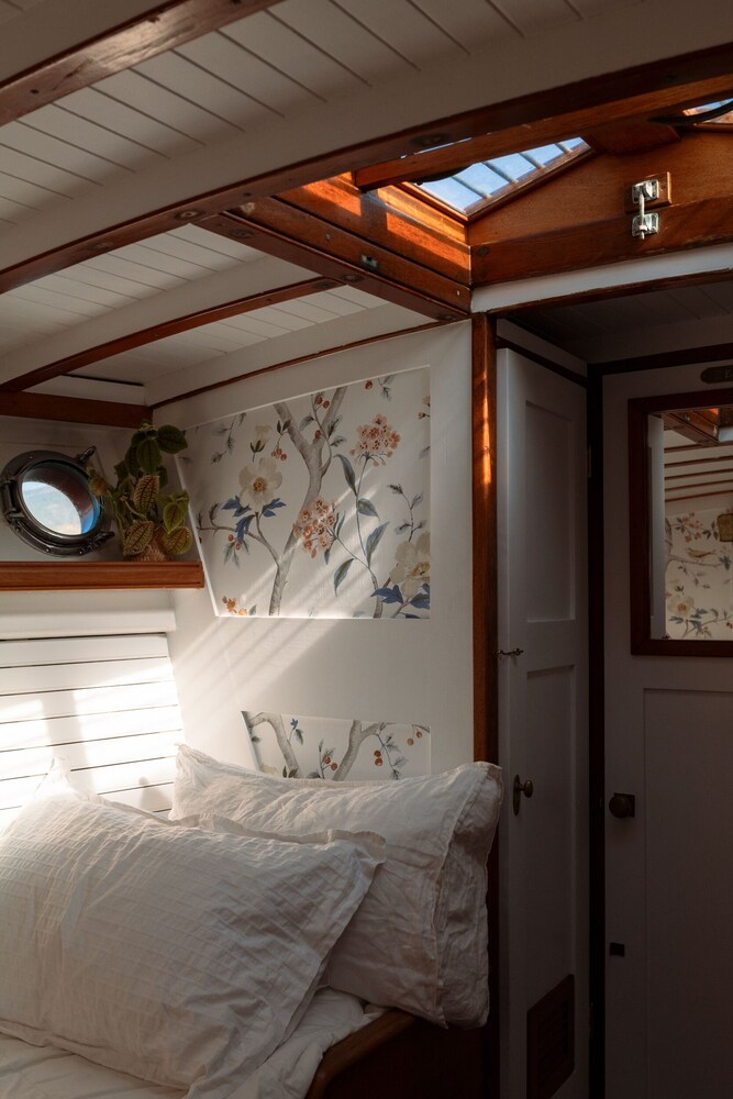 Classy, Century-Old San Francisco Bay Yacht - Sausalito | Vrbo