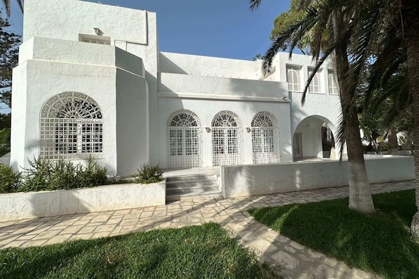 Villa La Corniche - Tunisia