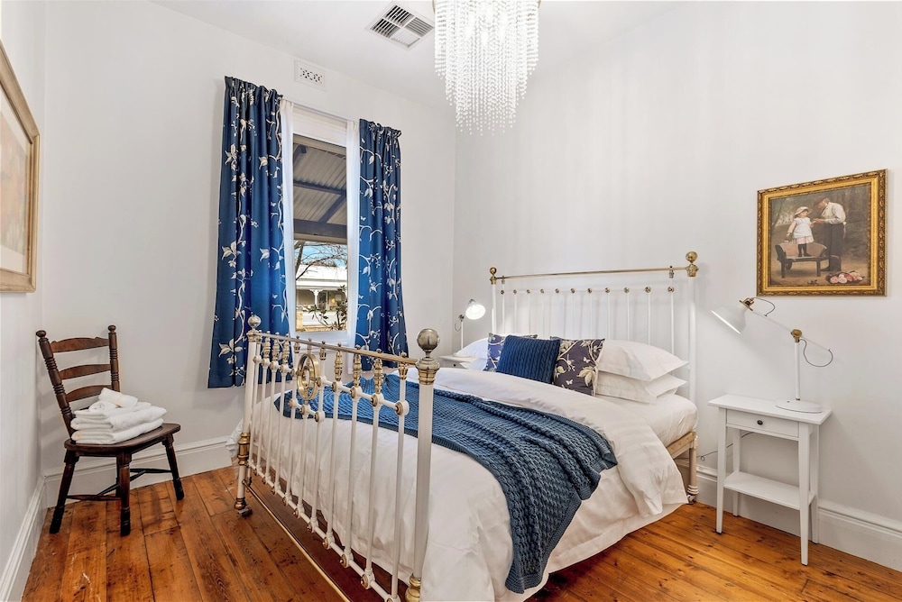 Fabulous 2br Close To The Heart Of East Fremantle - Walk To The River - Perth