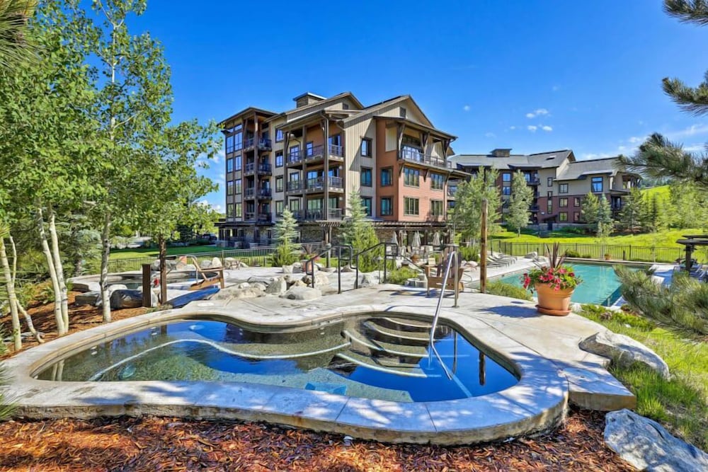 Steamboat Springs Top Condo: Gondola To Ski Resort - Steamboat Springs, CO