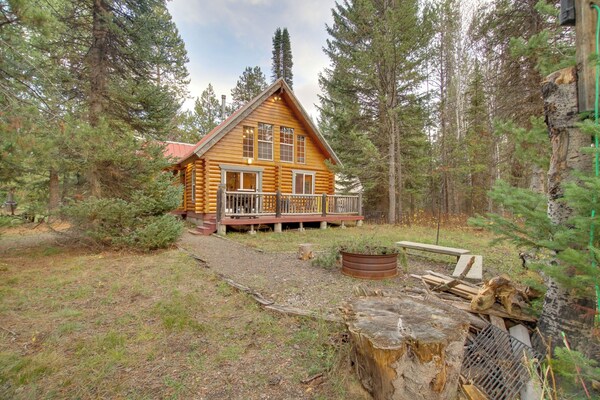 Donnelly Cabin W/ Private Deck: Near Lake Cascade! - Donnelly, ID