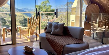 Chalé superior | 1 quarto, individualmente decorados, escrivaninha, Wi-Fi de cortesia