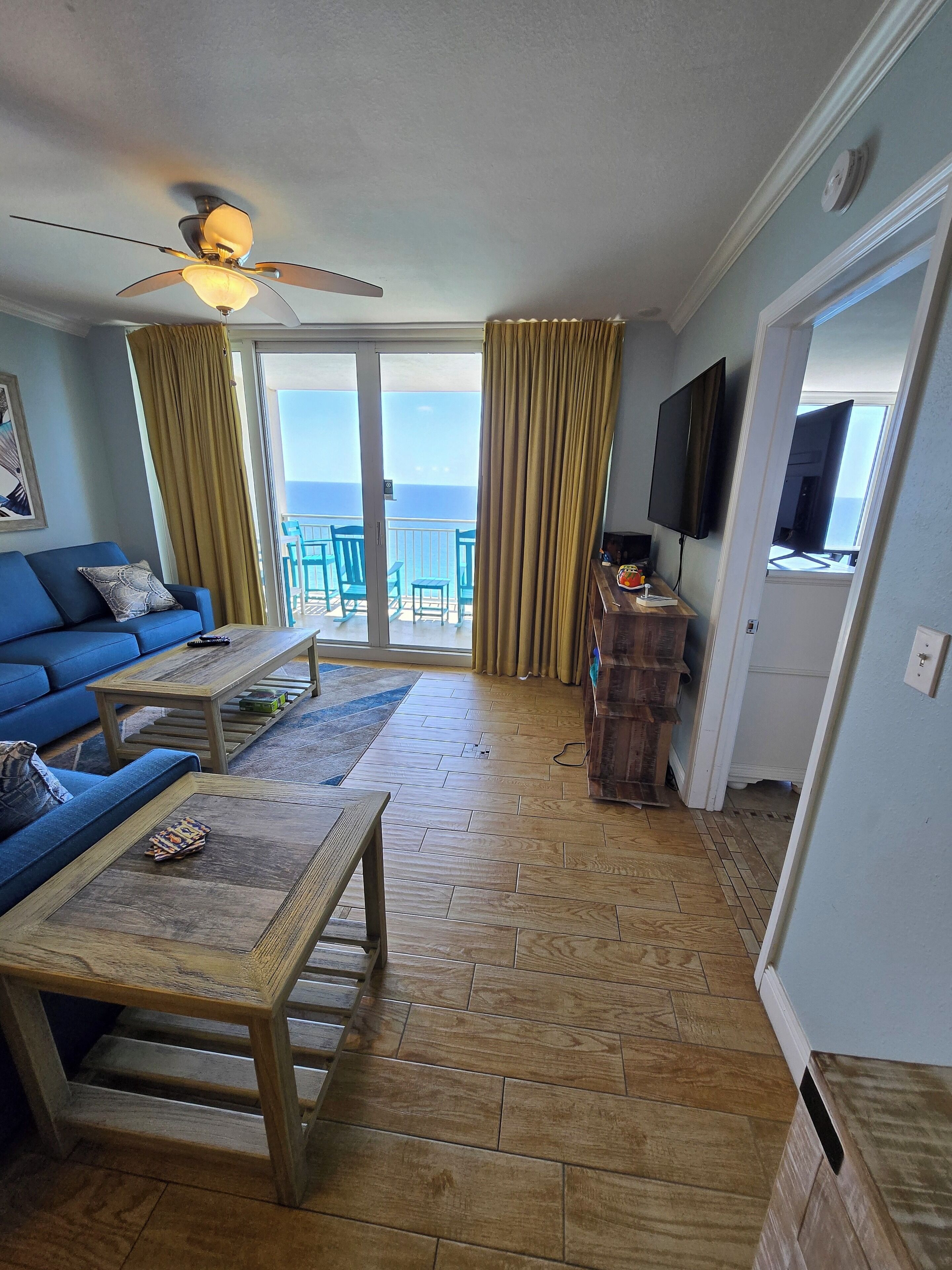 2 Bedroom 2 Bathroom Condo Emerald Beach 2430\nfree" 2 Beach Chairs & 1 Umbrella! - Laguna Beach, FL