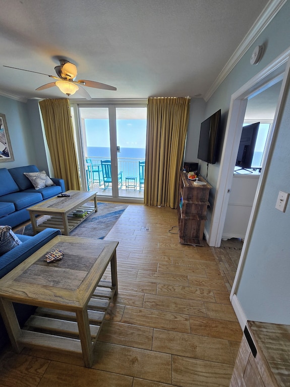 2 Bedroom 2 Bathroom Condo Emerald Beach 2430\nfree" 2 Beach Chairs & 1 Umbrella! - Panama