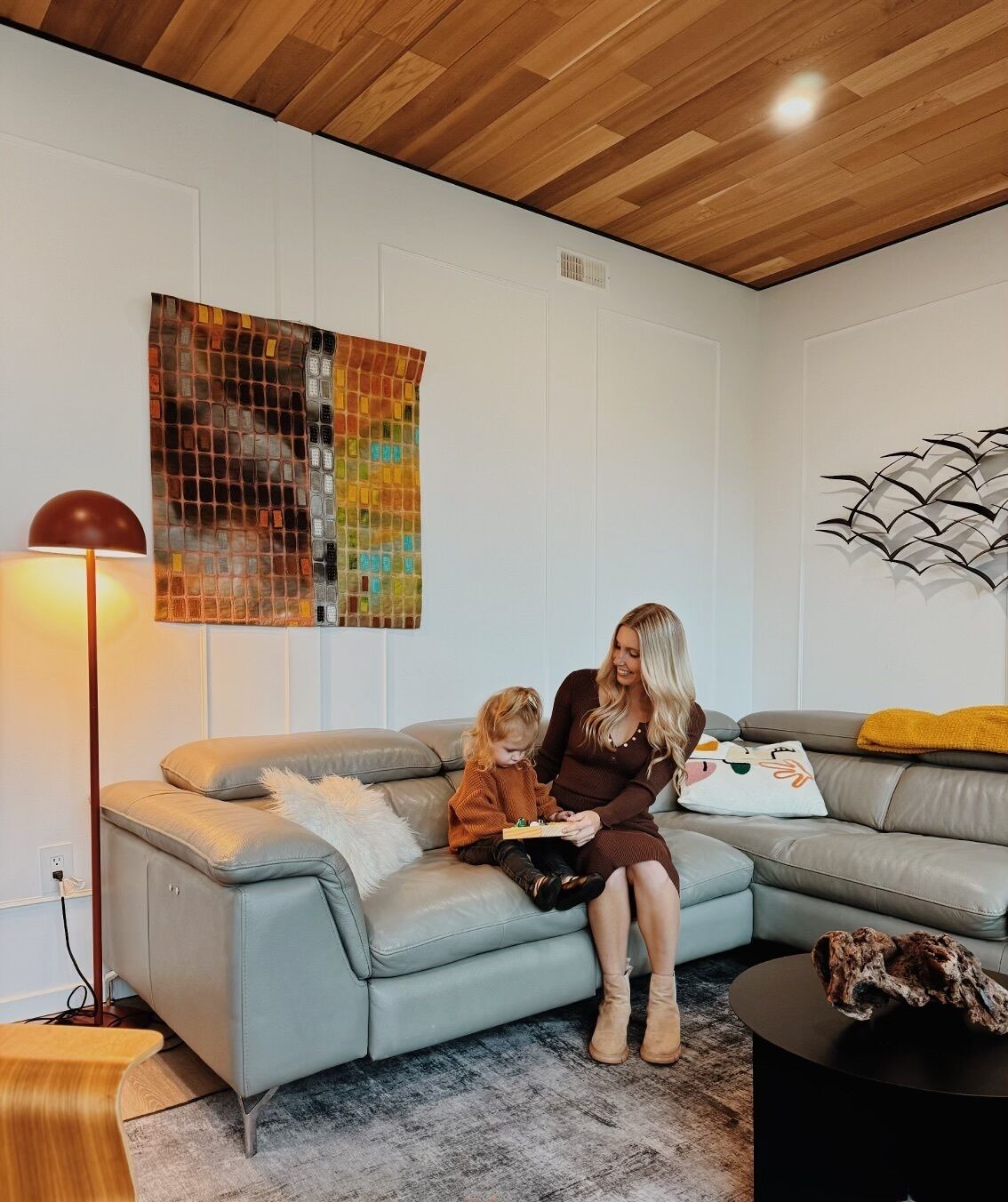 Luxury Lakefront Container Home - Sauna, Fishing, Kayaks & Mountain Views - Nederland, CO