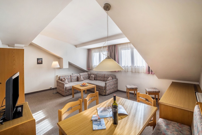 Holiday Apartment "Manuel's App Watschinger - Frieda" With Mountain View & Wi-fi - Sexten