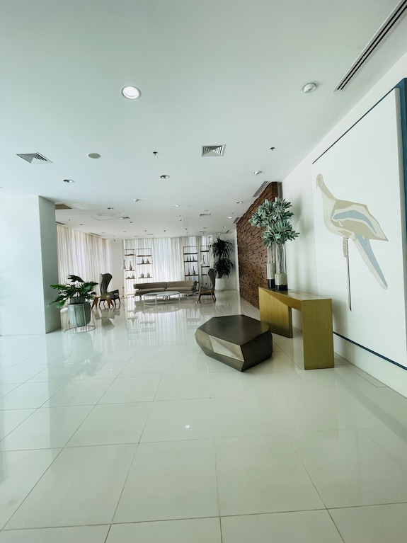 Seme 1br At Abreezaplace Towers ! With Wifi & Netflix With Partition - Davao City