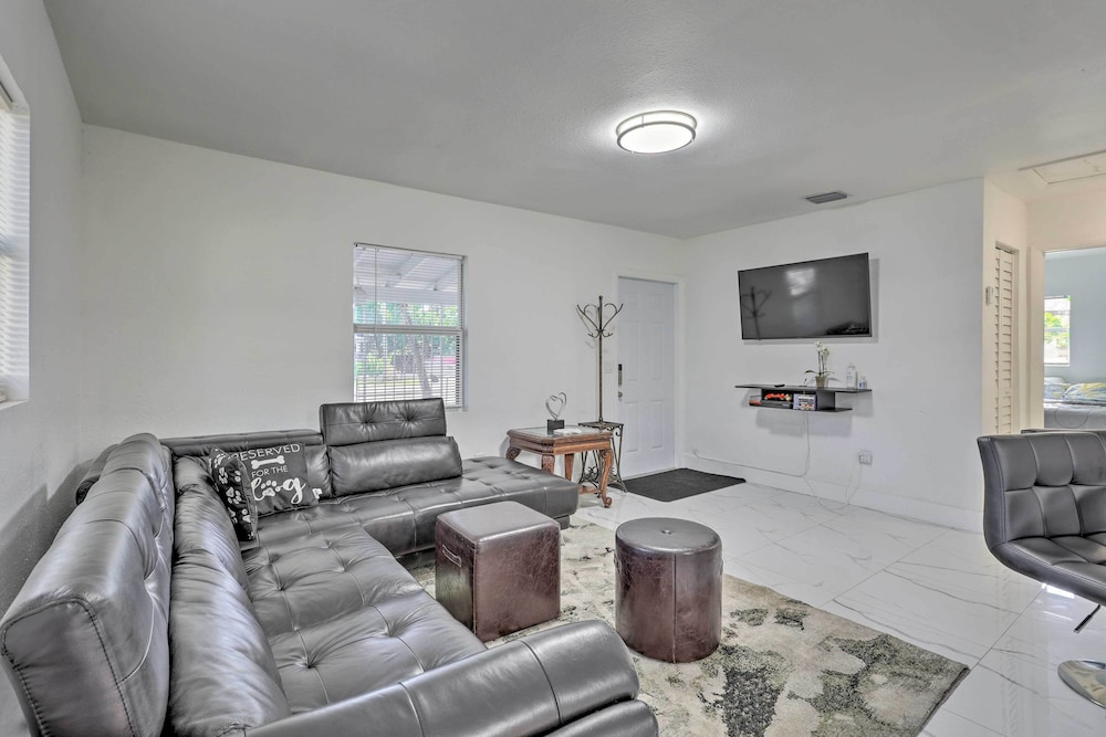 Pet-friendly Miami House ~ 8 Mi To Beaches! - Miami