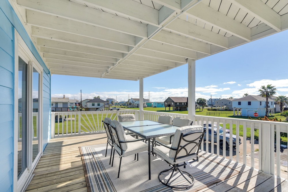 Walk To Beach: Family-friendly Galveston Home! - Galveston