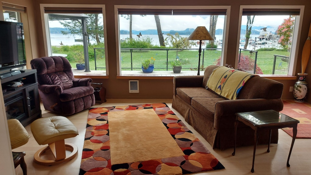 Perfect Getaway. Spectacular Mountain And Ocean View. Steps To The Beach. - 坎貝爾里弗