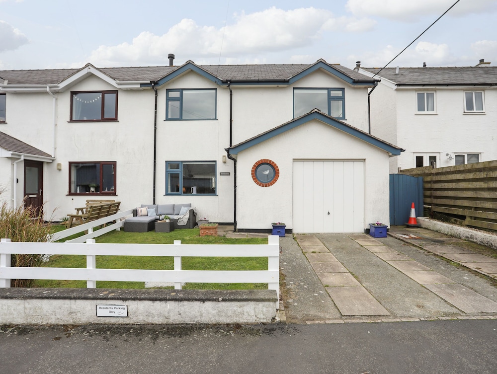 Wingelock - Rhosneigr