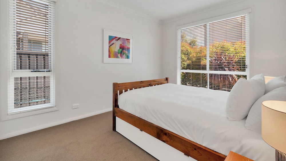 Taboga Is Modern And Spacious - Jindabyne