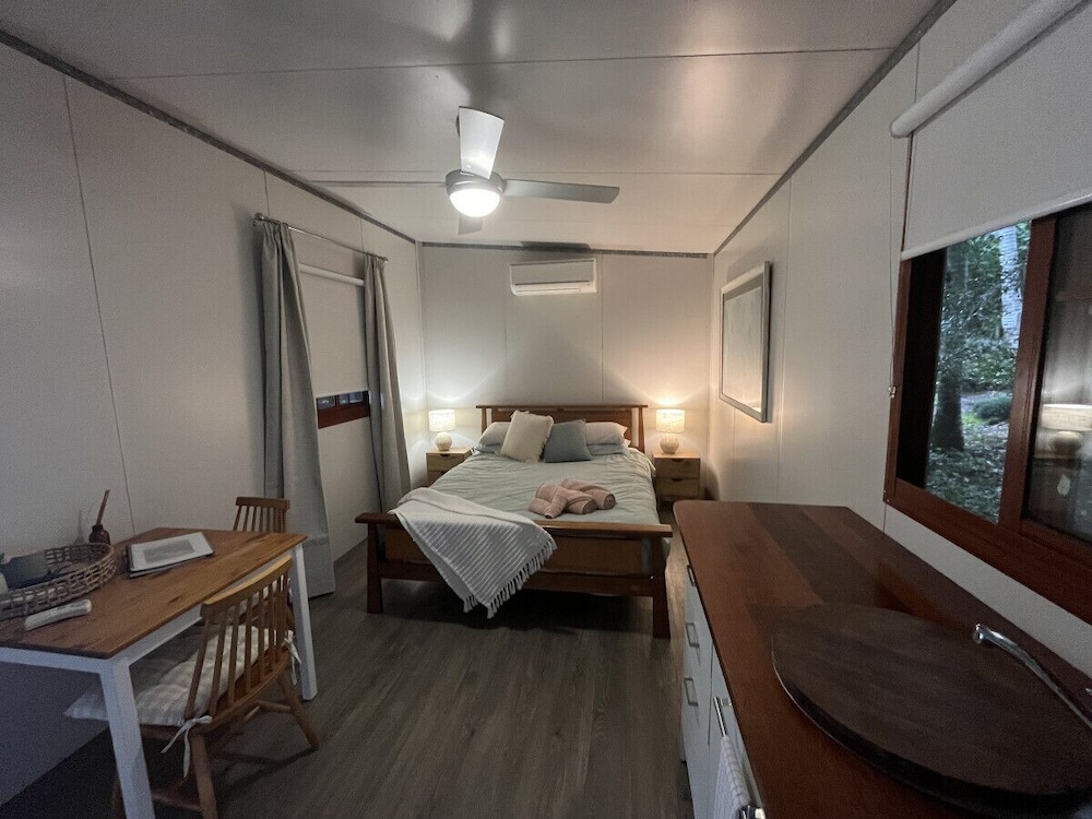 Three Rivers View Cabin - Sunshine Coast