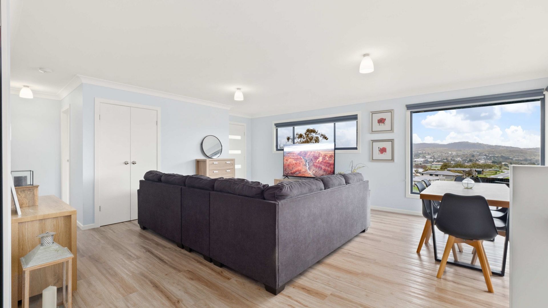 Bivouac With Spectacular Views Over Lake Jindabyne. - Jindabyne