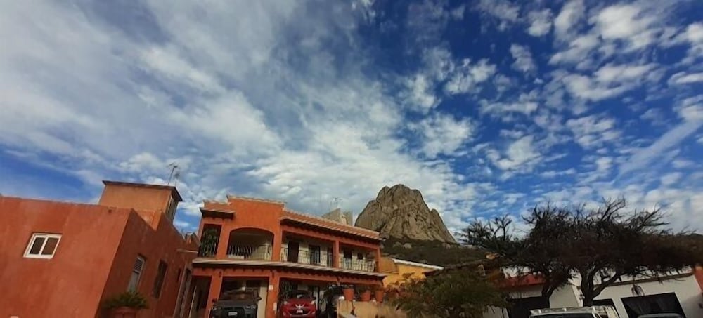 Hotel Casa Cabrera - Bernal
