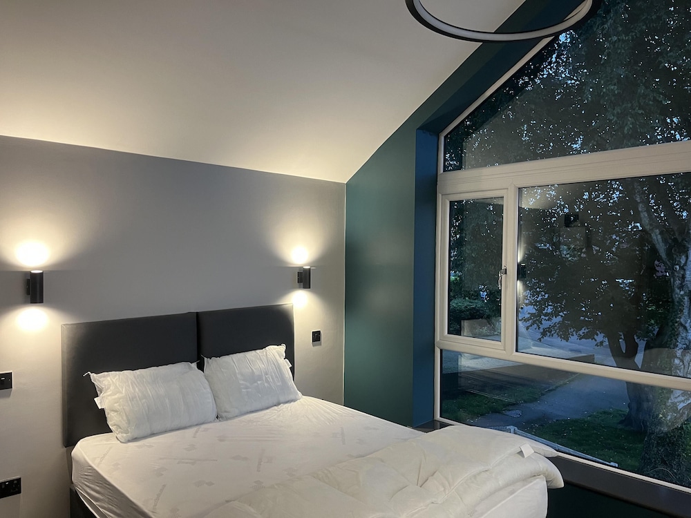 Welcome To Your Stay At The Nest - Bolton