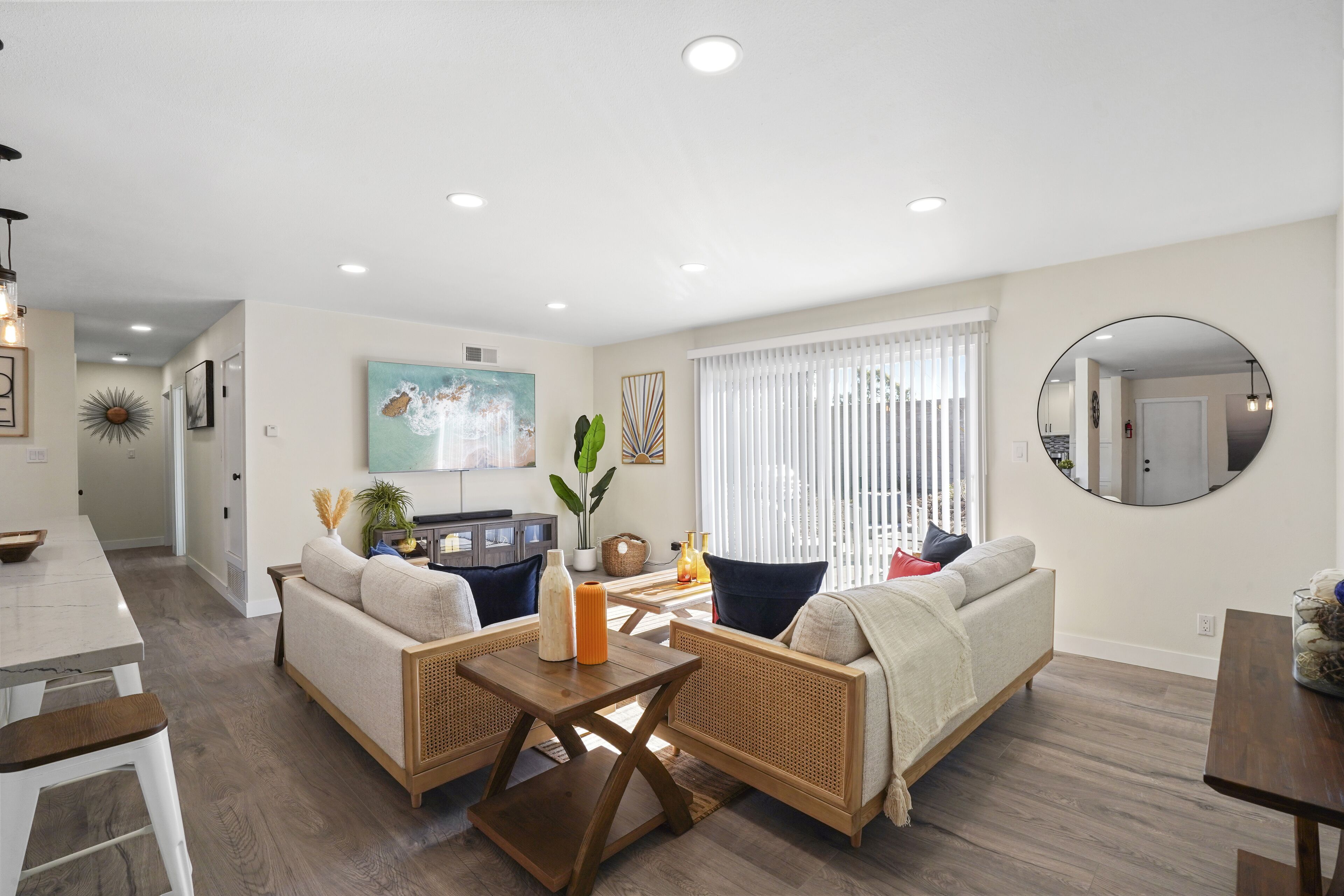 The Beachsides Bliss, Bbq, Arcade, Game Room, Fire Pit Patio, 5 Miles To Beaches - Camarillo, CA